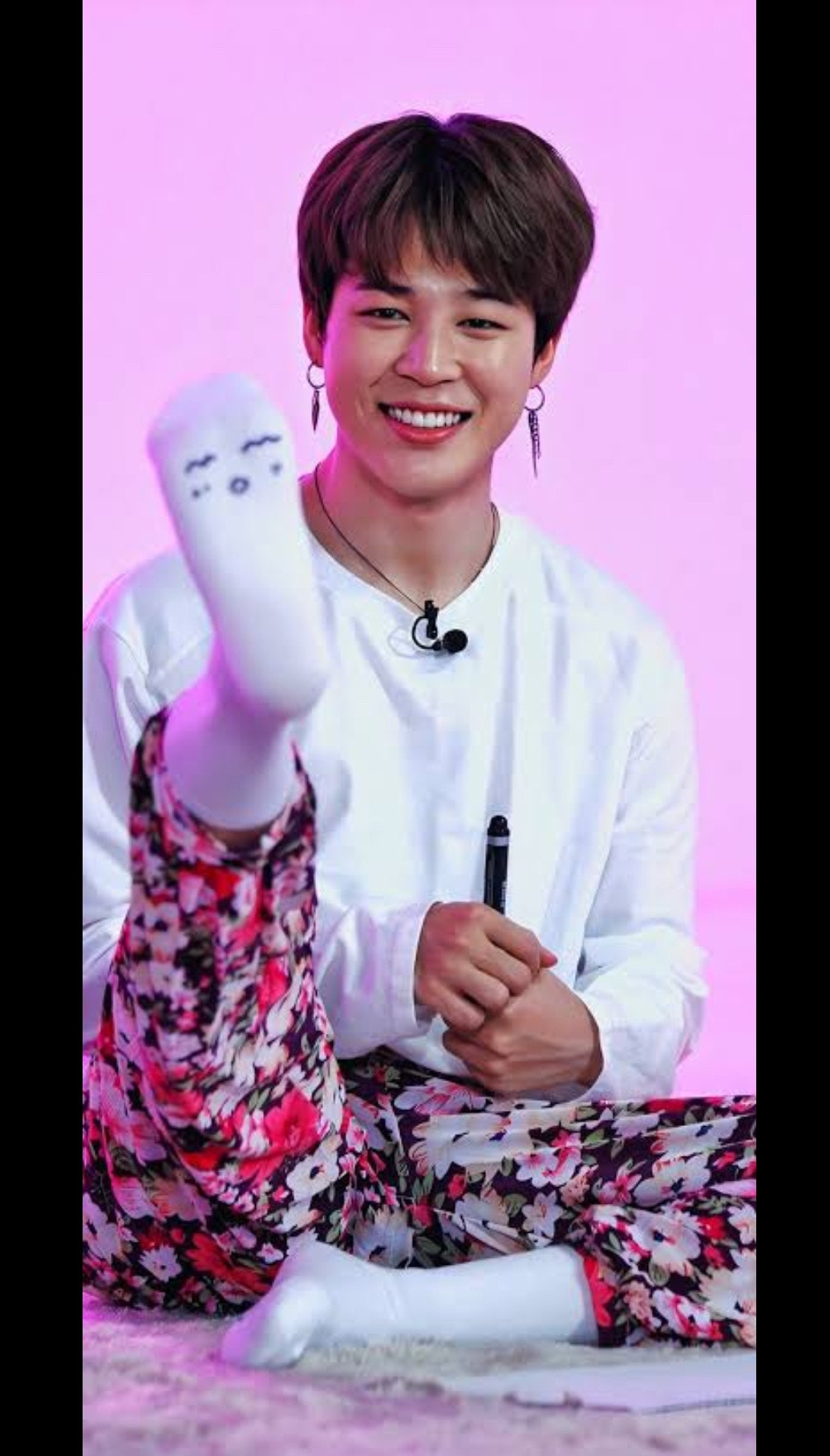 BTS Community Post - feliz cumpleaños, tqm 💜💜💜🛐🛐🥰🥰💜💜 te deseo una vida llena de salud, felicidad ...