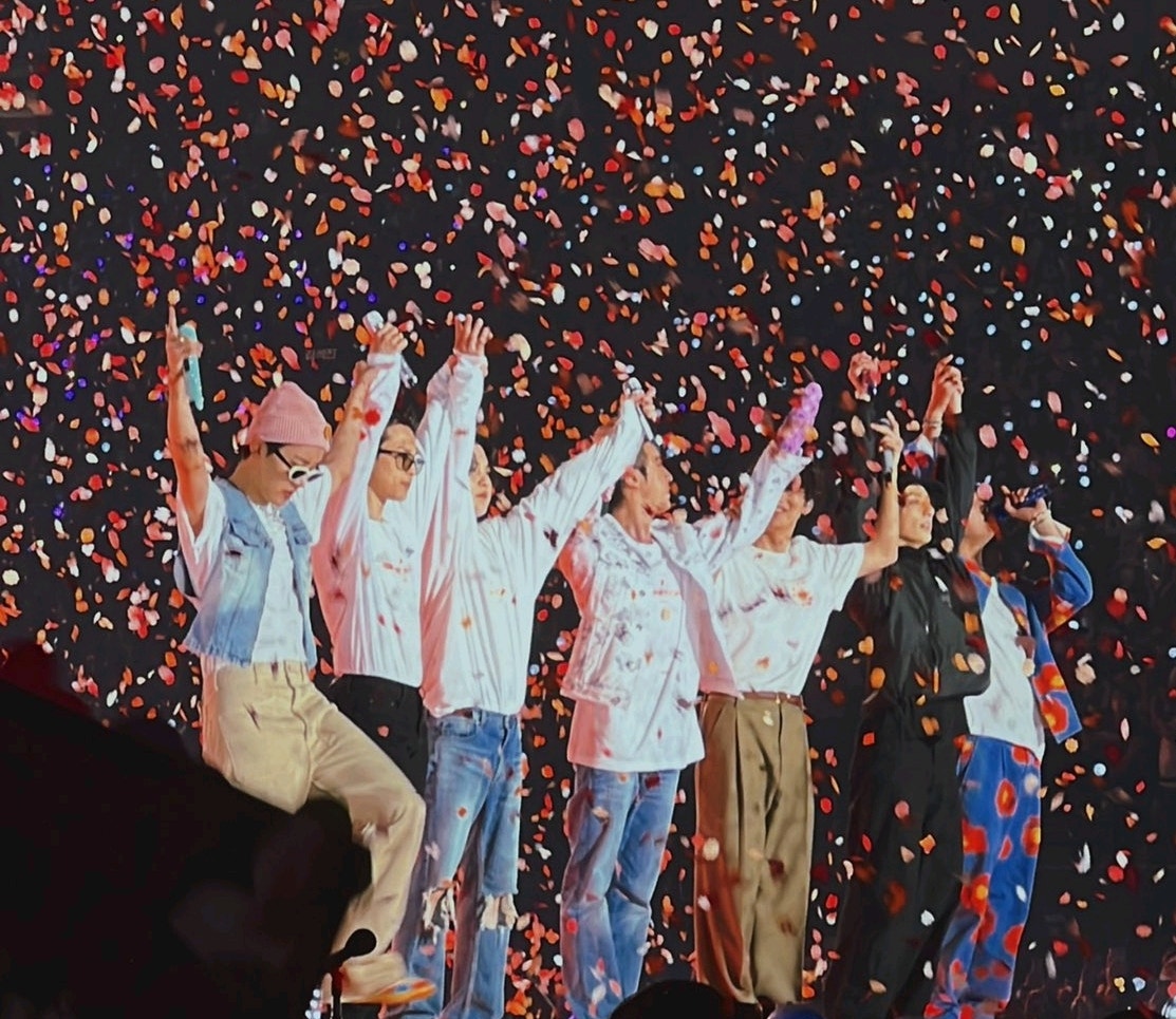BTS 커뮤니티 포스트 - 一定等你们回来！到时候演唱会见💜 我会努力赚钱，不管你们在多远，我都会去找你们 无条件相信和爱你们 谢谢你们在我 ...