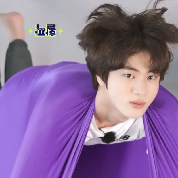 Bts 커뮤니티 포스트 녹색 원반 갖고 싶은데 랜덤 내기 나가라는 거예요😂