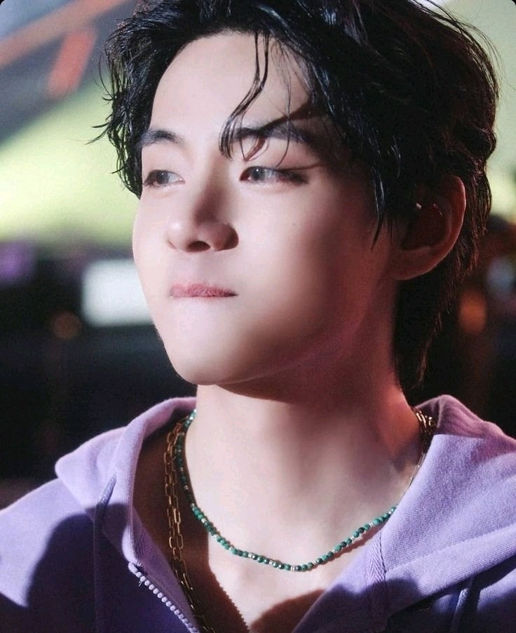 BTS Community Post - I want to kiss on his chubby cheeks.