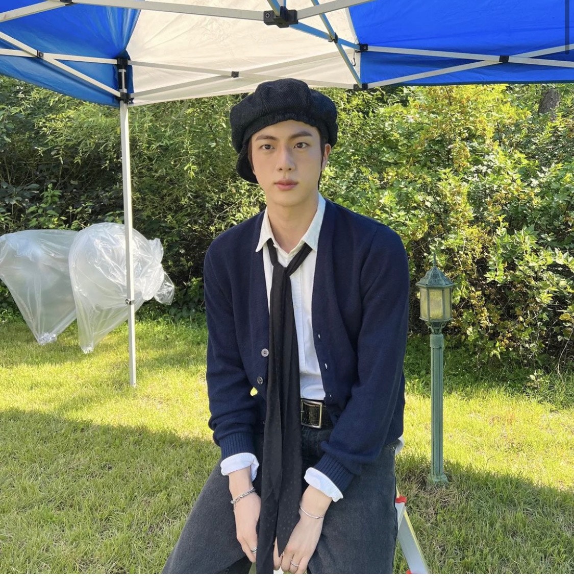 Bts Community Posts 너 모자 밑에 대머리야 Jin