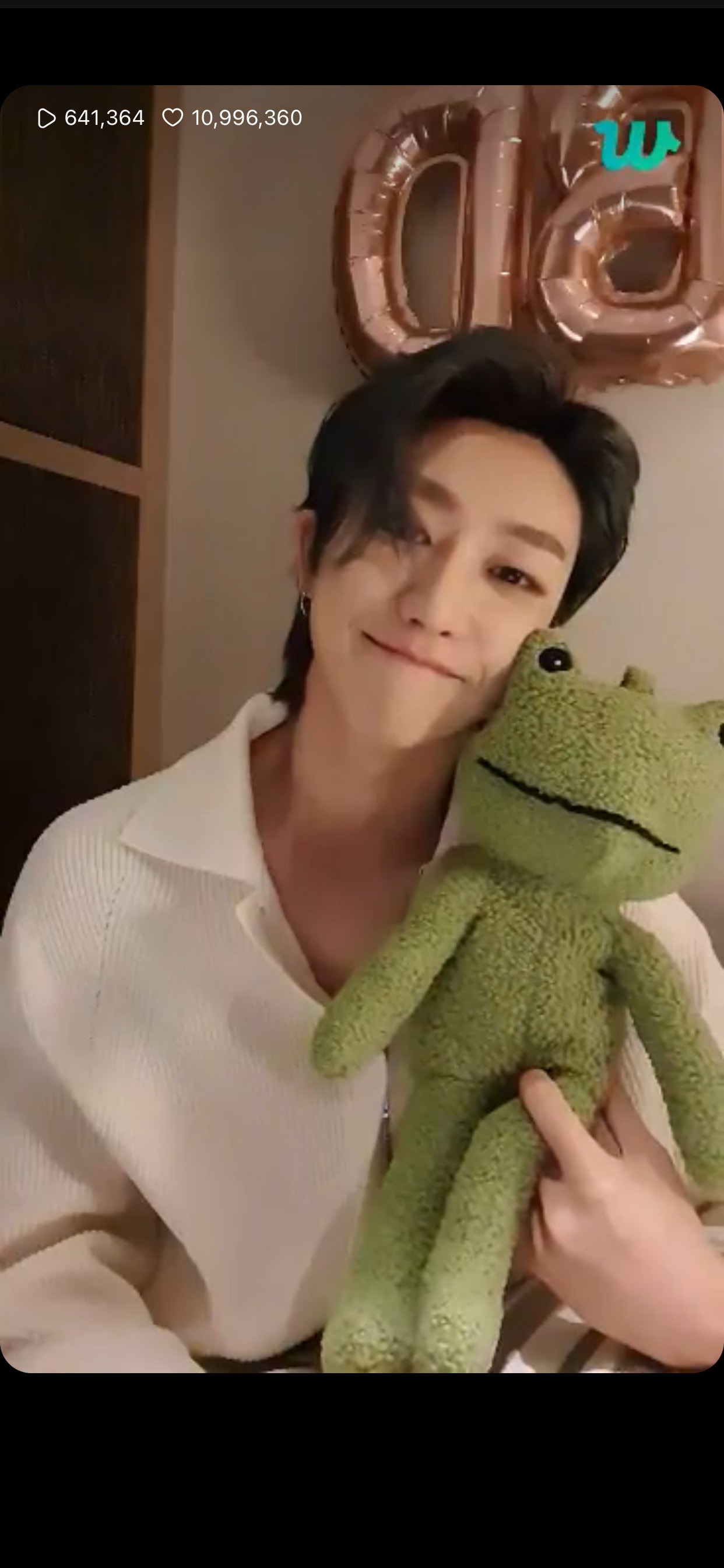 Seventeen Community Posts 怎么会一模一样啊蛙蛙哈哈哈哈哈太可爱了铁子