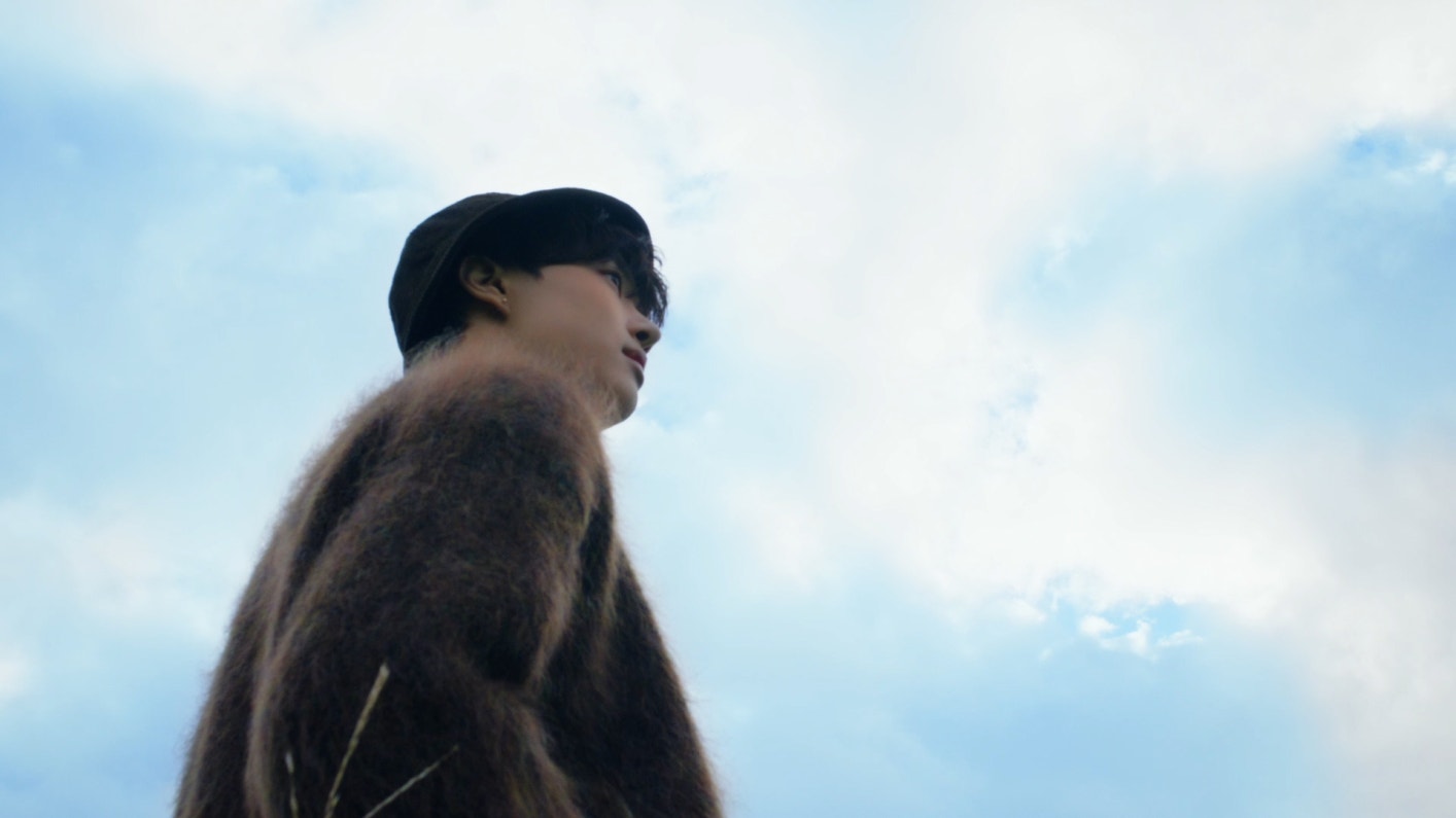 Weverse &TEAM Media - First Howling : ME Concept Clip - EJ