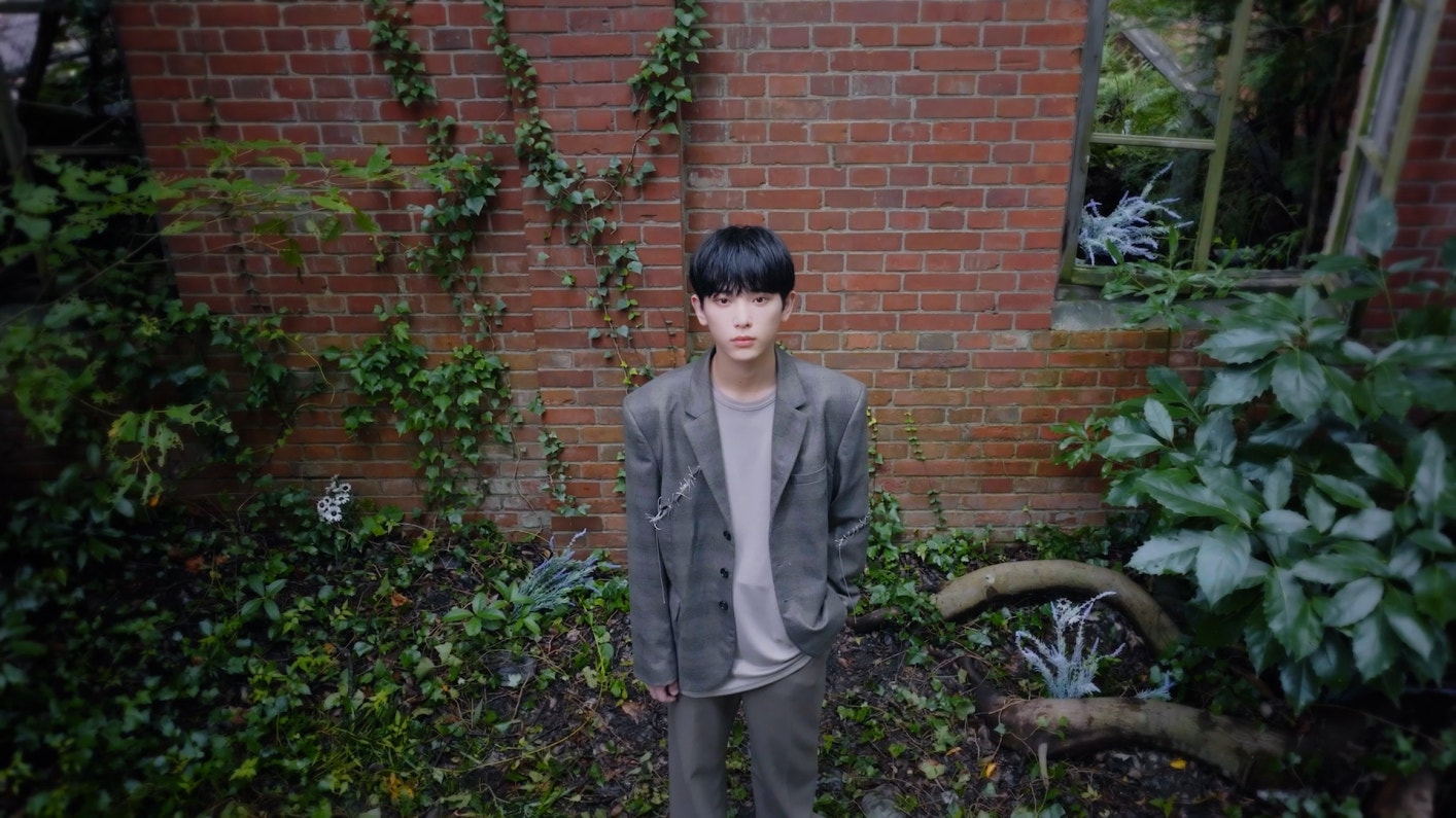 Weverse &TEAM Media - First Howling : ME Concept Clip - HARUA