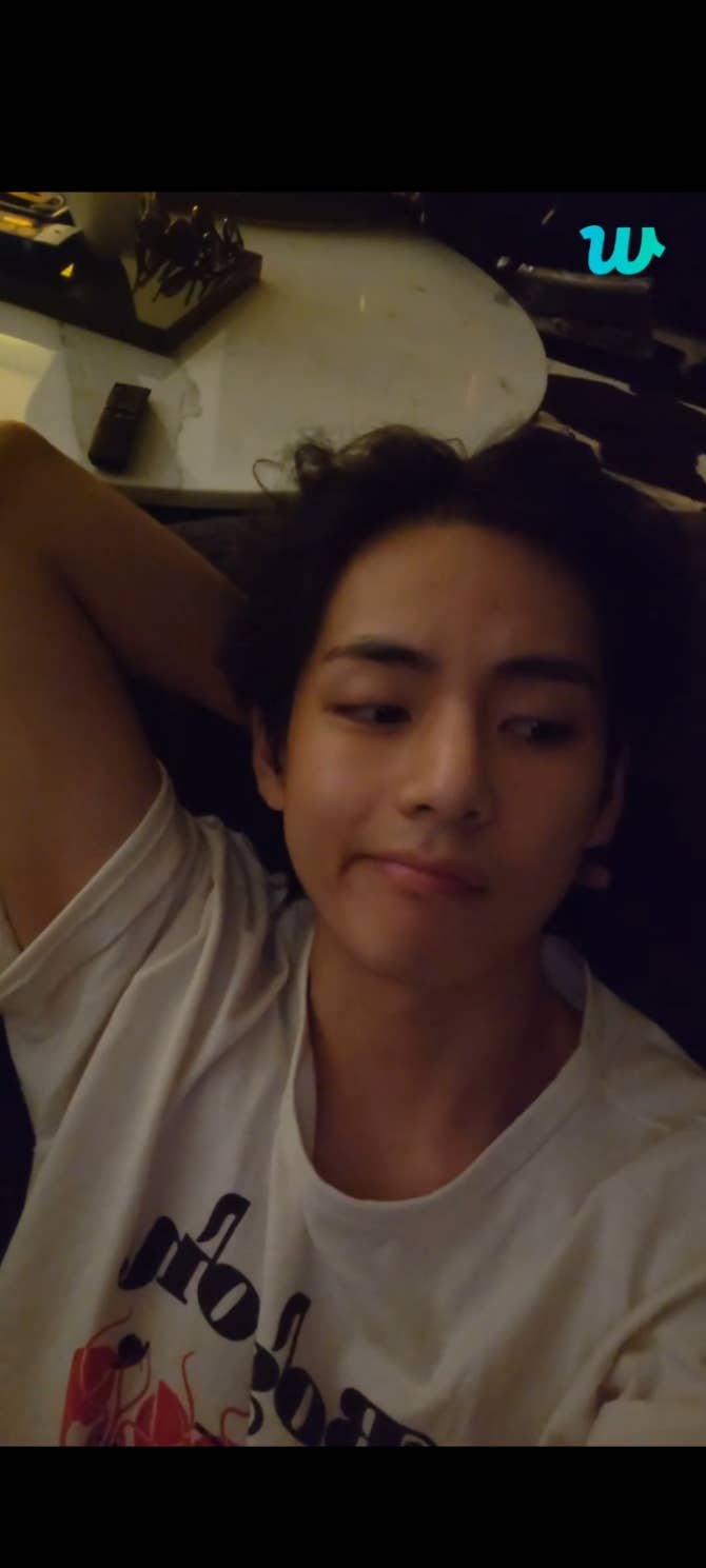 BTS Community Posts - 잘자요💜💜