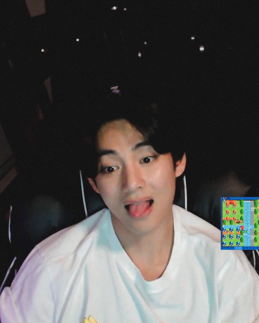BTS Community Posts When Tae Wins Vs When He Loses bts-community-posts-when-tae-wins-vs-when-he-loses