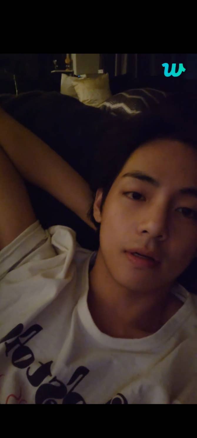 BTS Community Posts - 잘자요💜💜