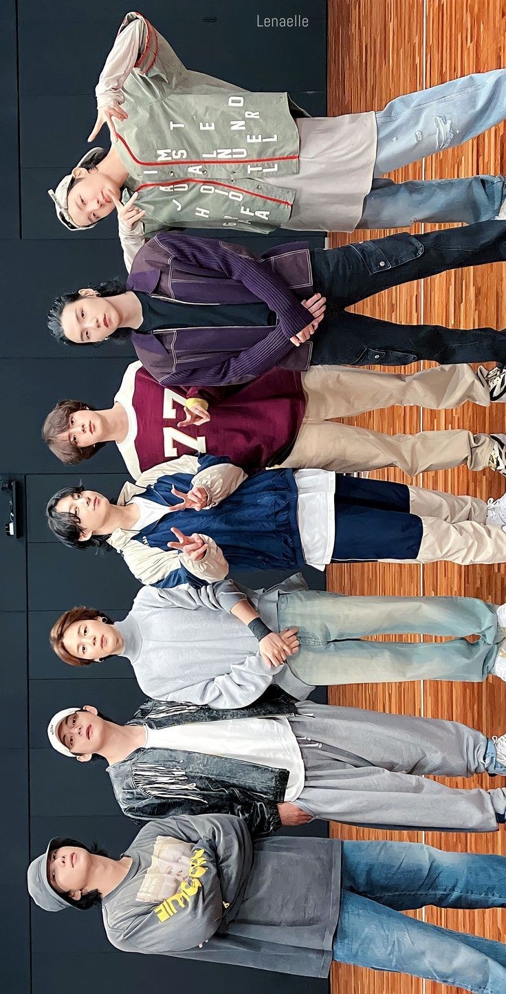 BTS Community Post - #BTS_RM_JIN_SUGA_HOBI_JIMINIE_TAE_JK Hushh... I miss OT7 alot, there's alot ...