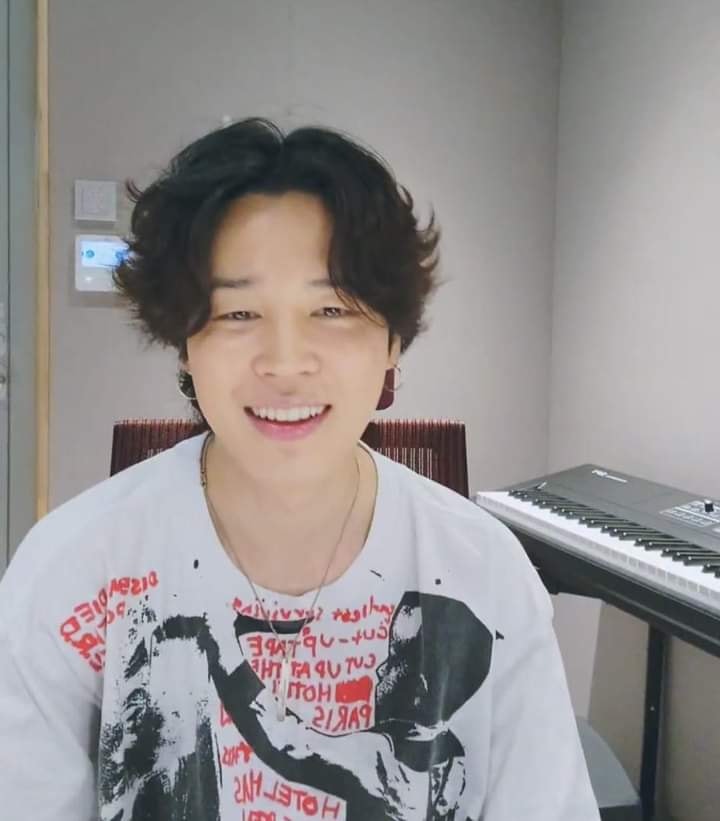 Bts Community Post 지민아 보고싶었어 🥺💛