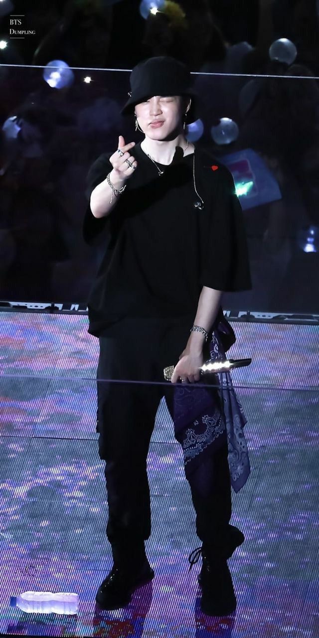 BTS Community Posts - armyyy we can do this 🏻 vote for bts 💜💜💜💜💜 https://2022mama.com/VOTE