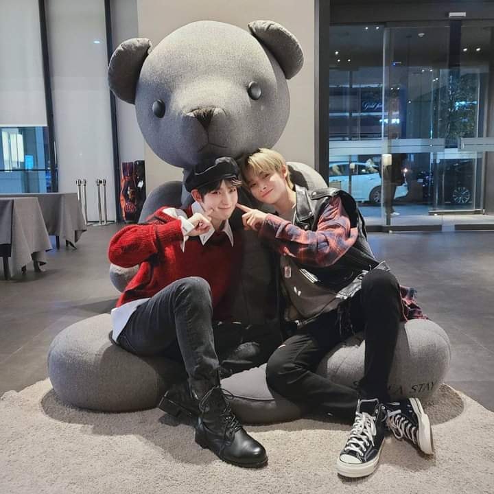 ENHYPEN Community Post - happy 2 years on this photo happy sunki day