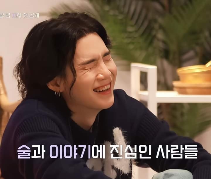 BTS Community Post - 🍸 SuChwiTa TEASER : "Time to drink with SUGA" 💜💜💖 ...