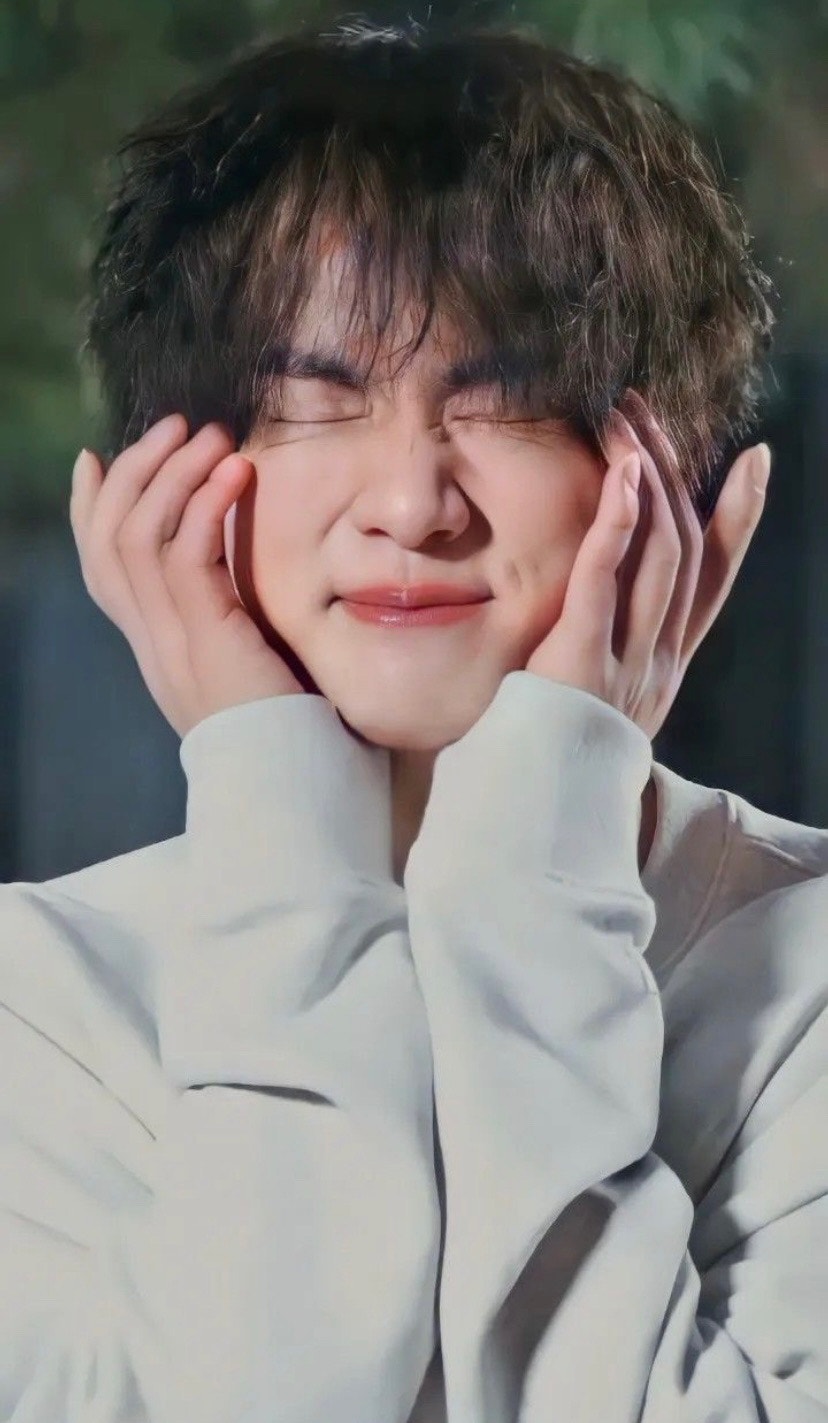 Bts Community Post 생일 축하해 세상에서 가장 잘생긴 남자 항상 당신의 아름다움으로 나를 매혹시켜줘서 고마워요