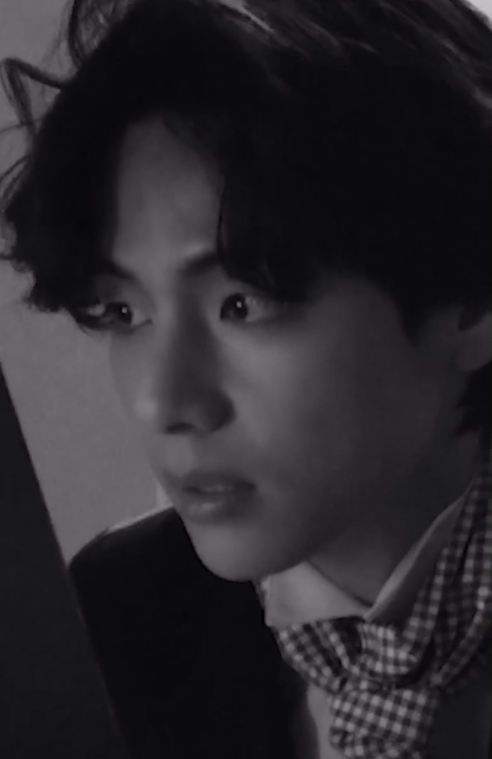 Bts Community Post 어제부터 긴장이 멈추지 않아요태태가 너무 멋있어서