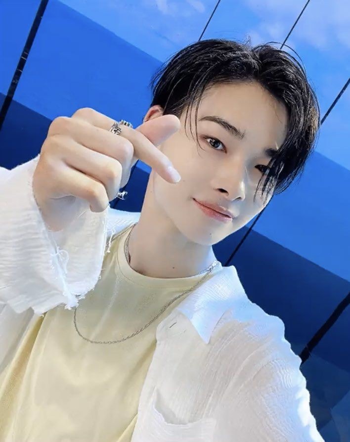 ENHYPEN Community Posts - Cheer up baby cheer up baby~🤍