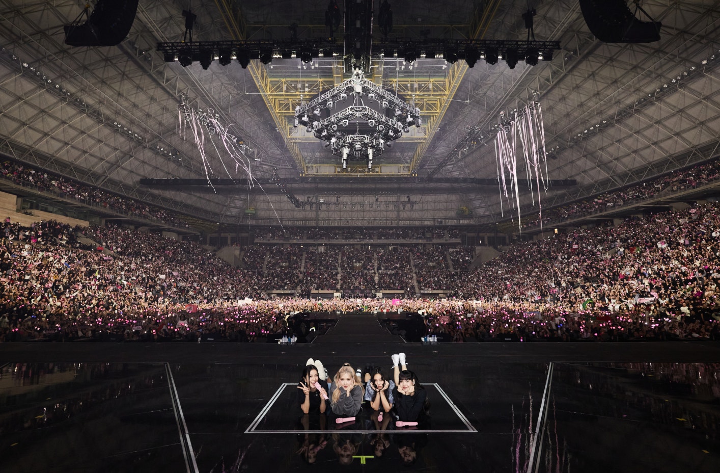 Weverse BLACKPINK Image - BLACKPINK WORLD TOUR [BORN PINK] BARCELONA ...