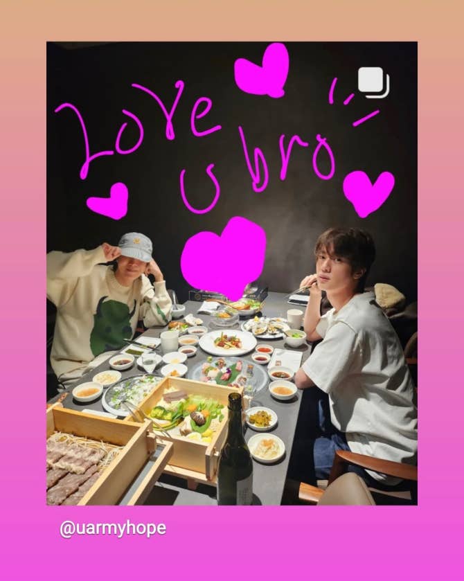 Bts Community Posts 태태 태태〜〜 내가 사랑하는 사람🌹 안녕 おはよう 건강하고 행복하고 좋은 하루 되세요🌼