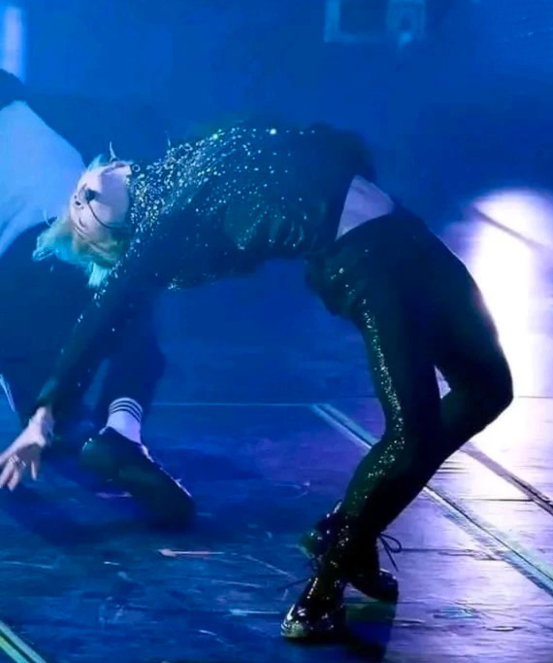 BTS Community Post - jimin's flexibility 🫡