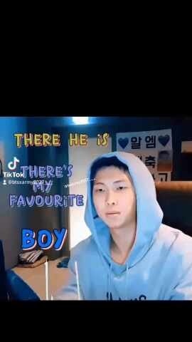 BTS Community Post - 🥰🤣