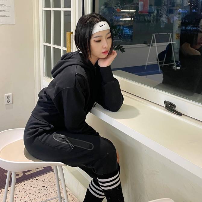 Minzy Community Posts 어느덧 한 해의 문을 닫게 됩니다 즐겁고 행복했던 마음은 다시 또 오라 하고