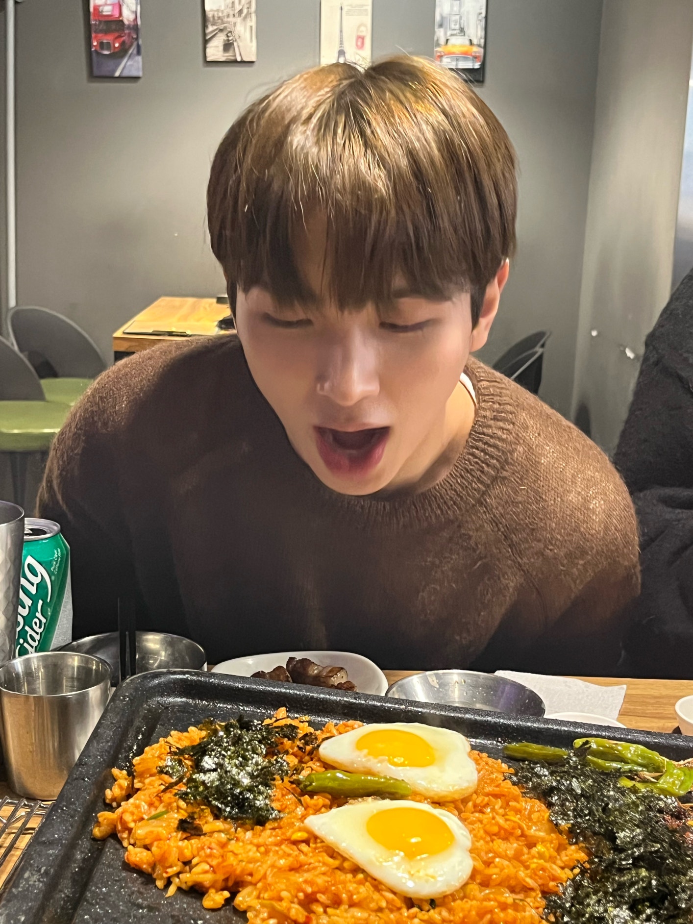 Post De La Comunidad Atbo 준민이 형 21번째 생일 축하해요🎂 나의 에너지 파트너 오늘 맛있는 거 같이