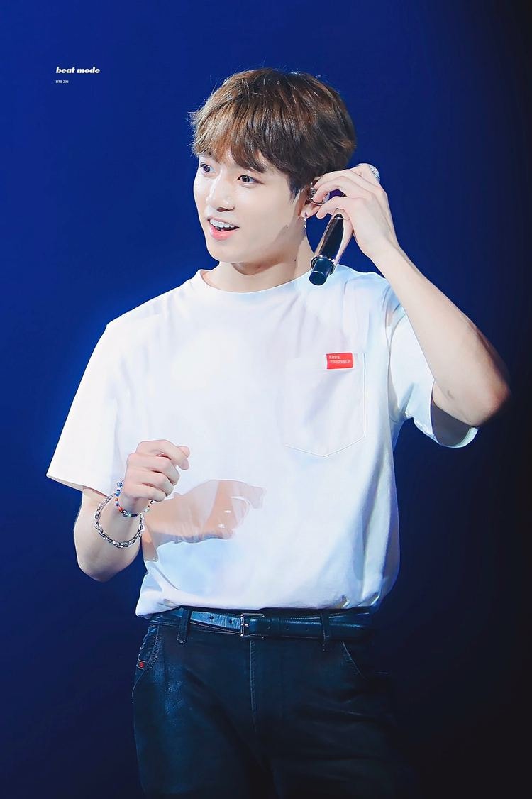 BTS Community Post - i love you jungkook i love you so much i love you ...