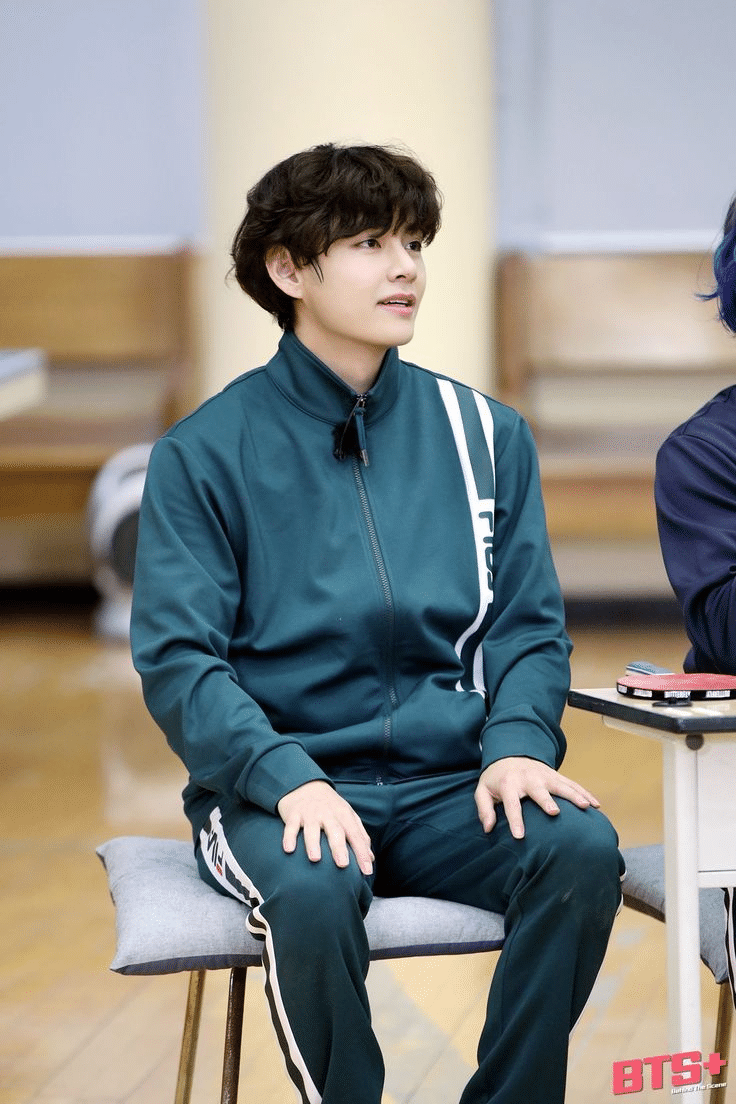 BTS Community Posts - 💜💜BORAHE 💜💙💚💛