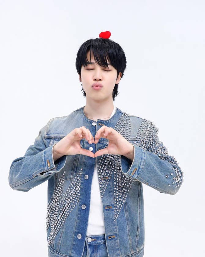 Bts Community Post 존재해줘서 고마워 지민아 내 눈에 지민이는 가장 완벽하고 아름다운 사람이야 지민이가