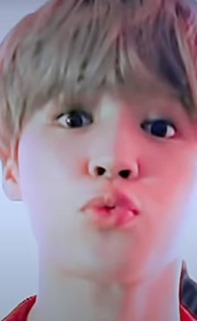 BTS 커뮤니티 포스트 - What's up Jimin? why do you keep pouting your lips ...