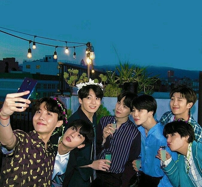 BTS Community Posts - Good night everyone💤 , sleep tight😴, awake full ...