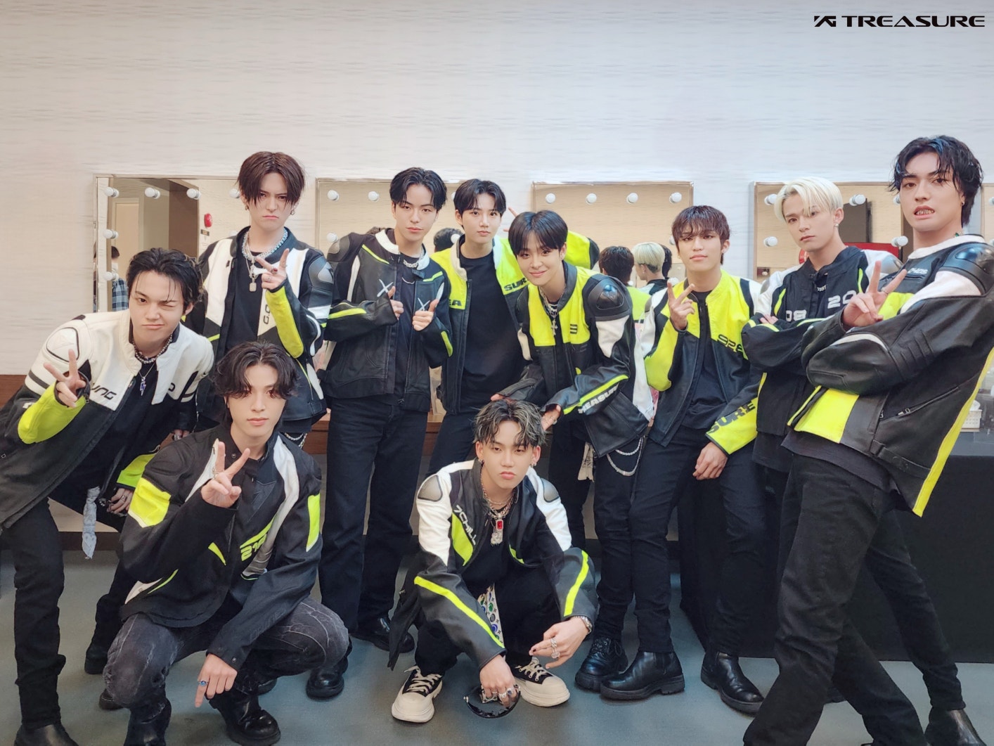 Weverse TREASURE Image - 230422 TREASURE TOUR [HELLO] IN MACAU💎