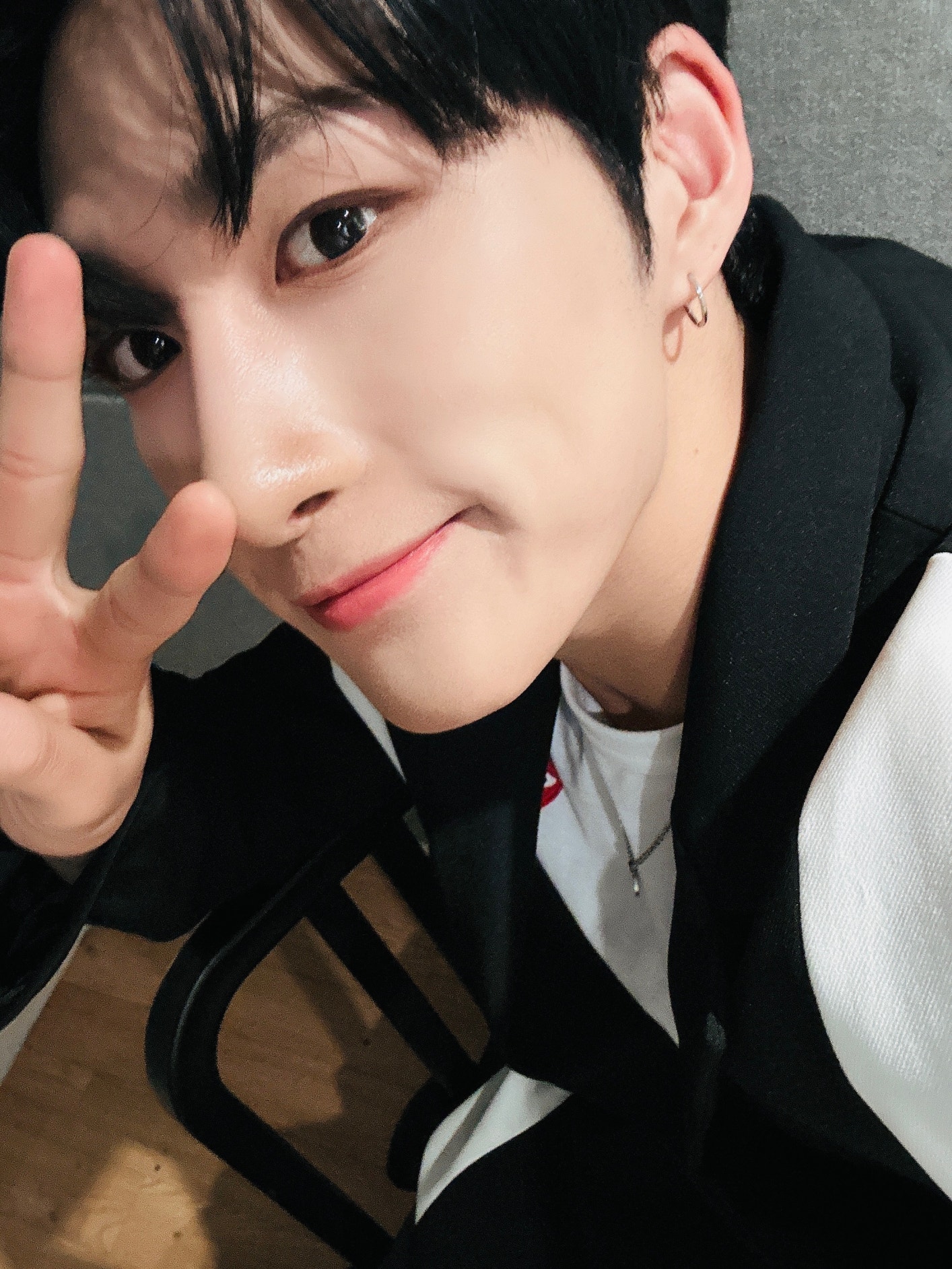 Post de la Comunidad JUST B - 오늘 하루도 잘 보내 온리비🖤 - LIM JIMIN