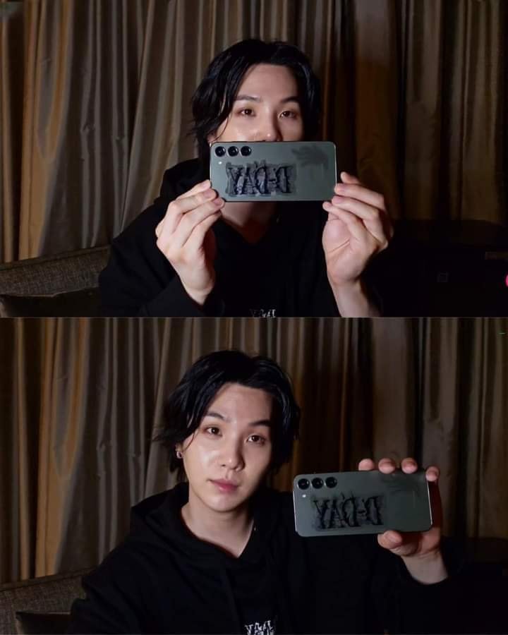 BTS Community Post - "No iphones only galaxy" - Yoongi 😂 🐱 this is a ...