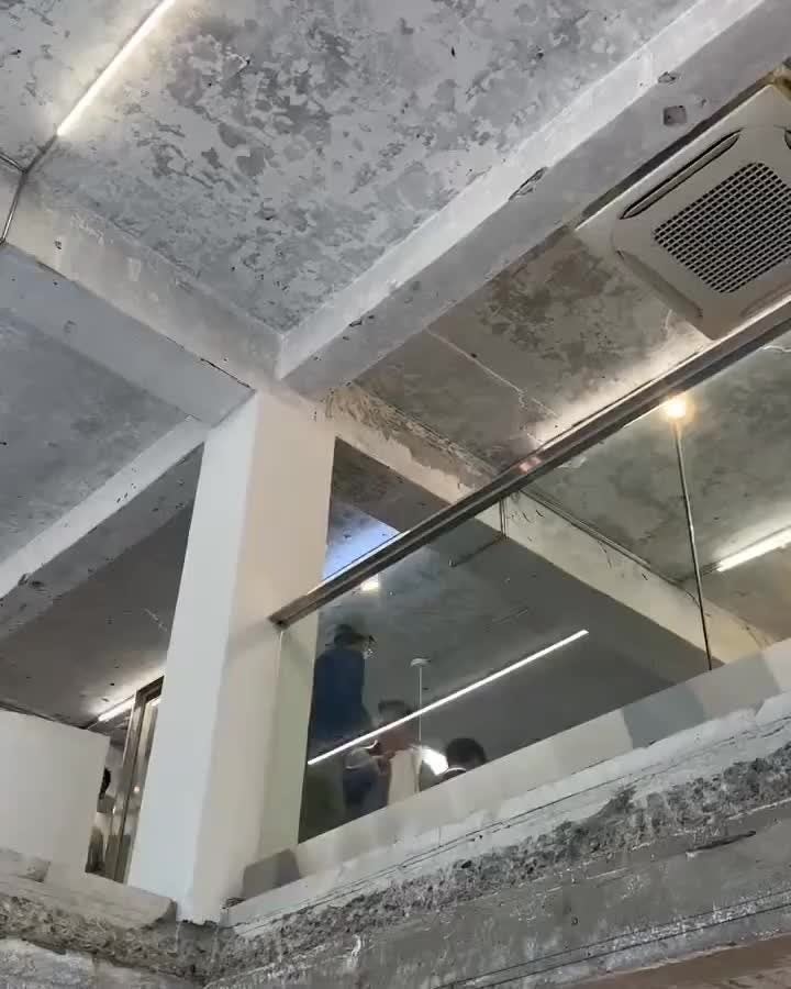 LE SSERAFIM Community Posts