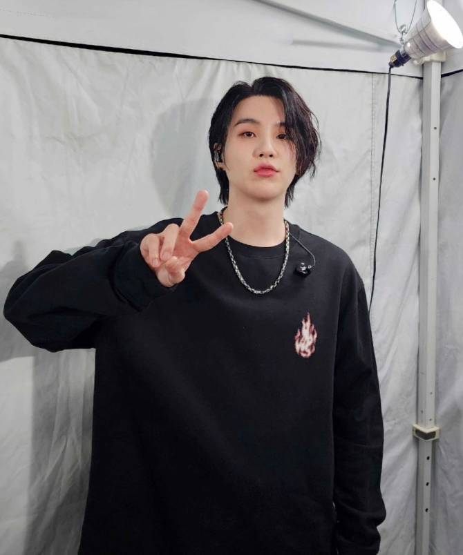 Bts Community Posts 소중한 지민씨~♡♡ 너무 사랑스러운 지민씨~♡♡ 이제 꿈속일까 ♡♡ Suga씨