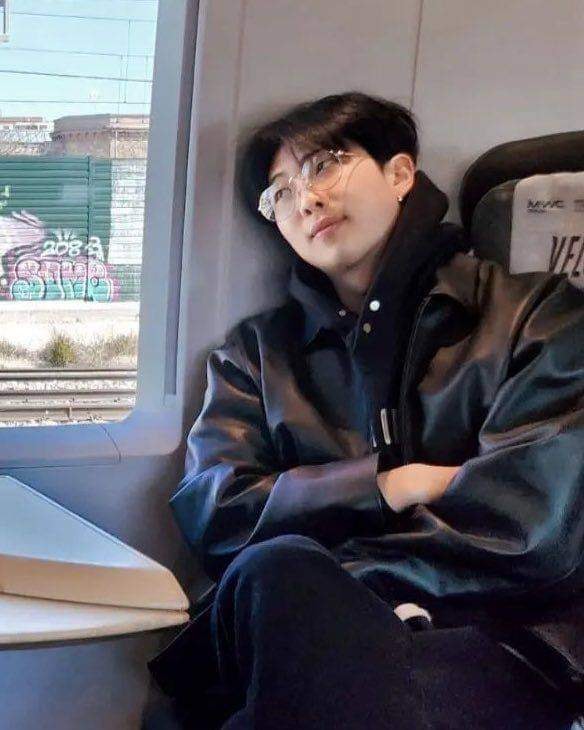 BTS Community Posts - I wanted to tell you my leader, you can go in peace to serve your ...