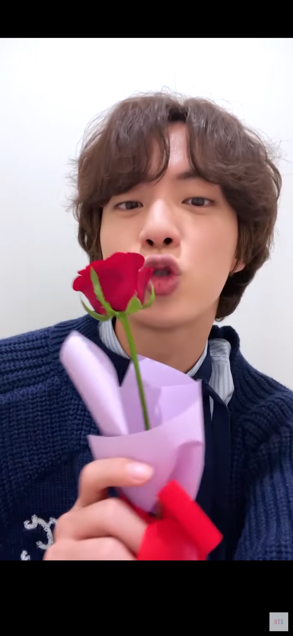 BTS Community Posts - #Dear_Jin_from_ARMY JINくん 今月も会いに来てくれてどうもありがとう💜 今月はいつかなぁ？って、ずっと待ってました😊 JIN ...