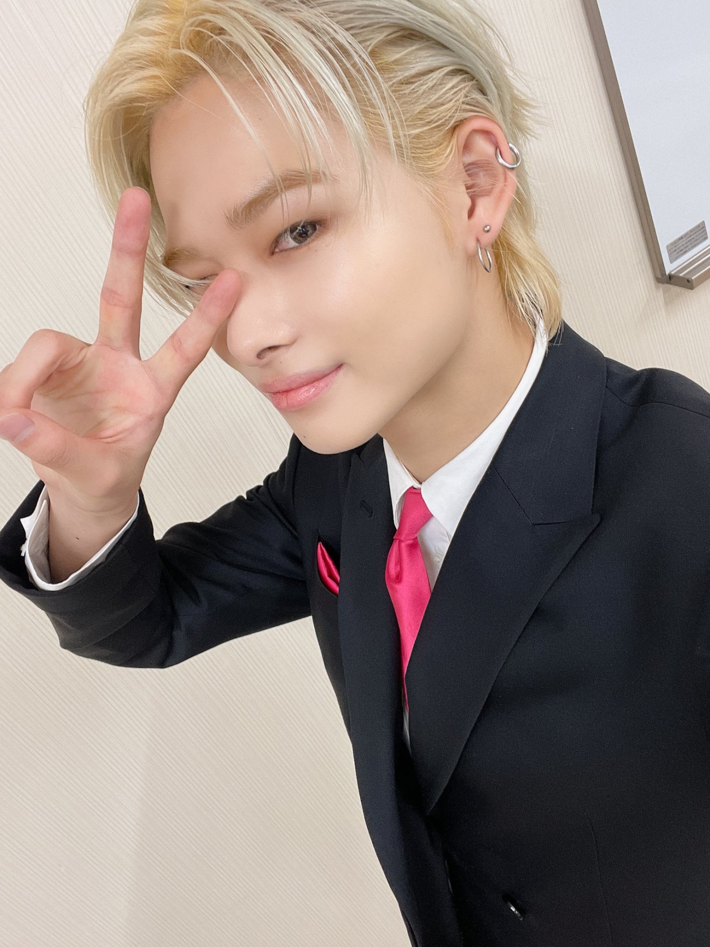 ENHYPEN Community Post - ニキ〜こんばんは💓会場には行けなかったけど🥲KCONのステージでMCもパフォーマンスも ...