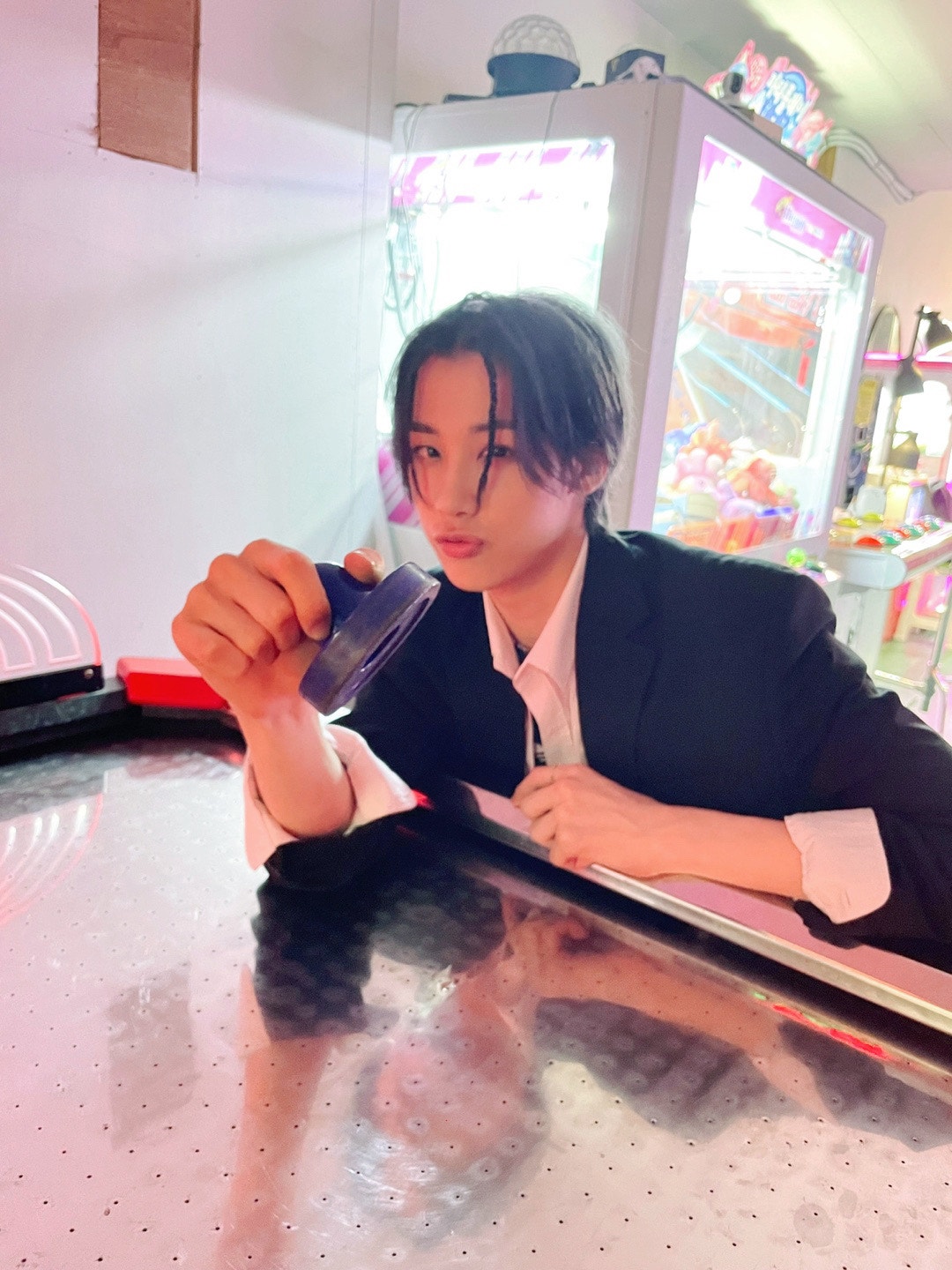 Atbo Community Posts 보트 어제 Next To Me 뮤비 잘 봤어요 좋아요는 필수👍🤗 Baehyunjun