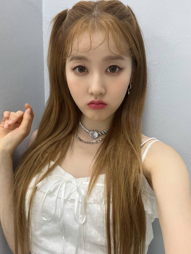 Stayc Community Post 스윗 오늘 잘 잤나~ 맛있는 거 든든히 잘 먹고 곧이따가🤭 만나 ️ ️ ️