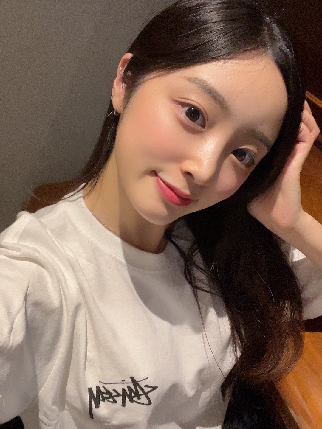 Lightsum 커뮤니티 포스트 썸잇 이번 주도 우리 같이 힘내보자구 💕 히나
