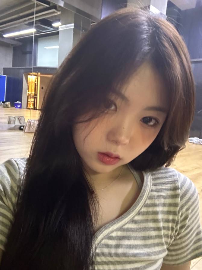 Classy Community Posts ๐ฐ Riwon