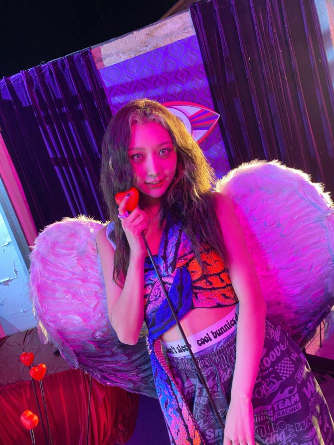 Secret Number Community Post ๋
์ฌ ๐๐ชฝ ๋์๋ฐ์์์์ ์ด๋์ ๋ฝํค๋ค ~ Minji
