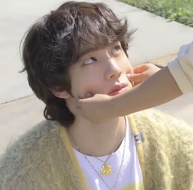 Bts Community Posts 석지니 어디 있어요 당신의 예쁜 얼굴이 그리워요 💜