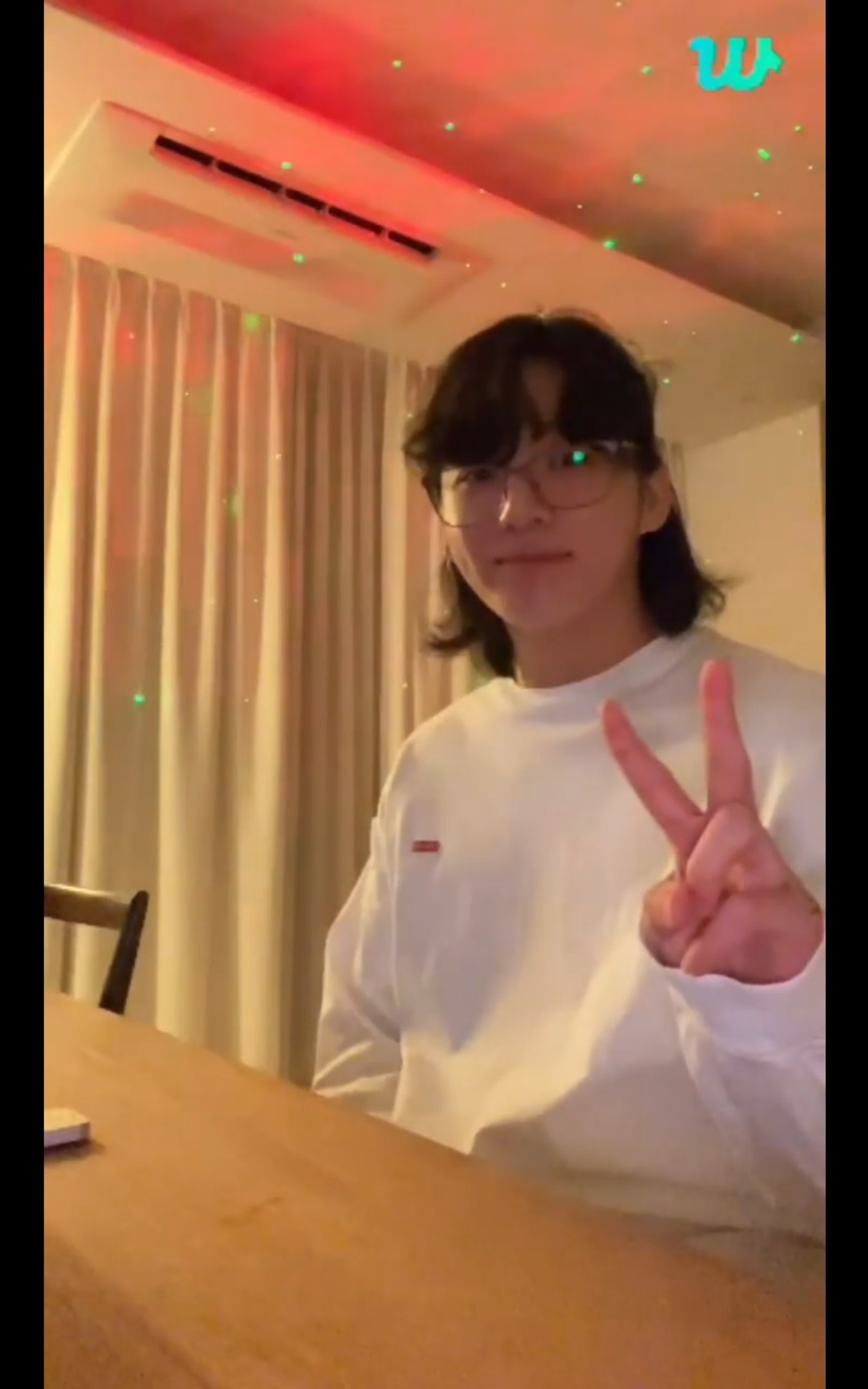 Bts Community Posts Jk 친애하는 Jk 라이브에 자주 와주시고 이렇게 세심하게 준비해주셔서 감사합니다 하지만 오셔서 인사만 해주시면 기쁠 것입니다
