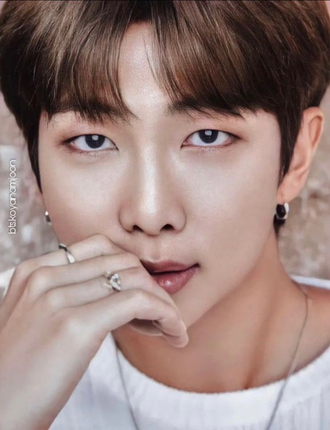 Bts Community Posts To Bts 💠아주 í¬ë¯¸í•˜ê²Œë‚˜ë§ˆ ì ˆë§ì´ í¬ë§ìœ¼ë¡œ ì˜·ì„ ê°ˆì•„ ìž…ìœ¼ë ¤ê³ í•´ìš”~🤩🤩 지난