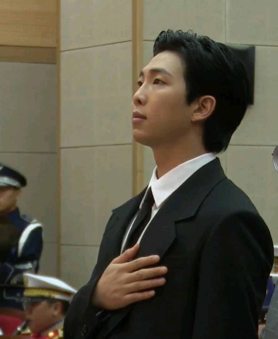 BTS Community Post - 알엠 멋지십니다!!💜