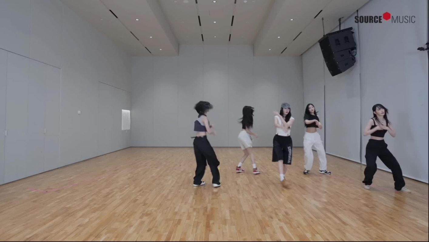 LE SSERAFIM Community Post - 完璧に揃えるの流石ルセラフィムだよ🥺 ピムラブ🫶🏻