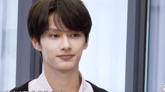 SEVENTEEN Community Post - 青春环游记 EP08 本期主题：毕业生的热血之旅🔥 JUN队穿的是校服 THE8队穿的是 ...