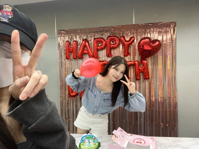 Classy Community Posts 달링 생일 축하해 너의 소원대로 평생 함께 해줄게😉 사랑해 태어나줘서 고마와